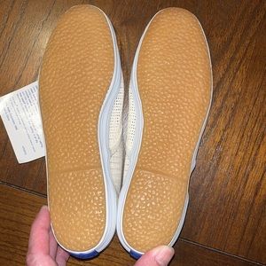 Keds | Shoes | Nwt Keds Cream Colored Shoes See Last Photo For Size ...